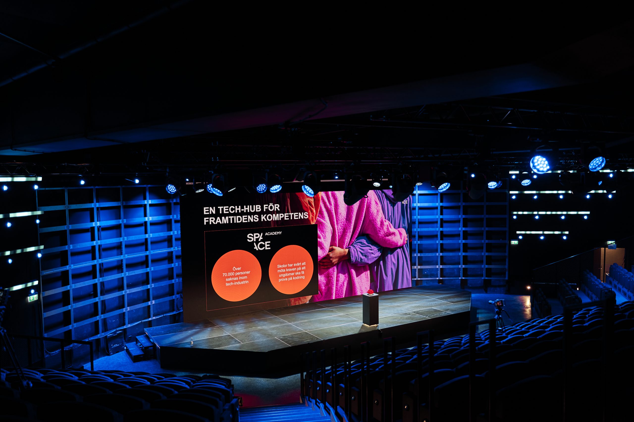 Scandinavian MIND | The world’s largest gaming center, Space, opens in ...